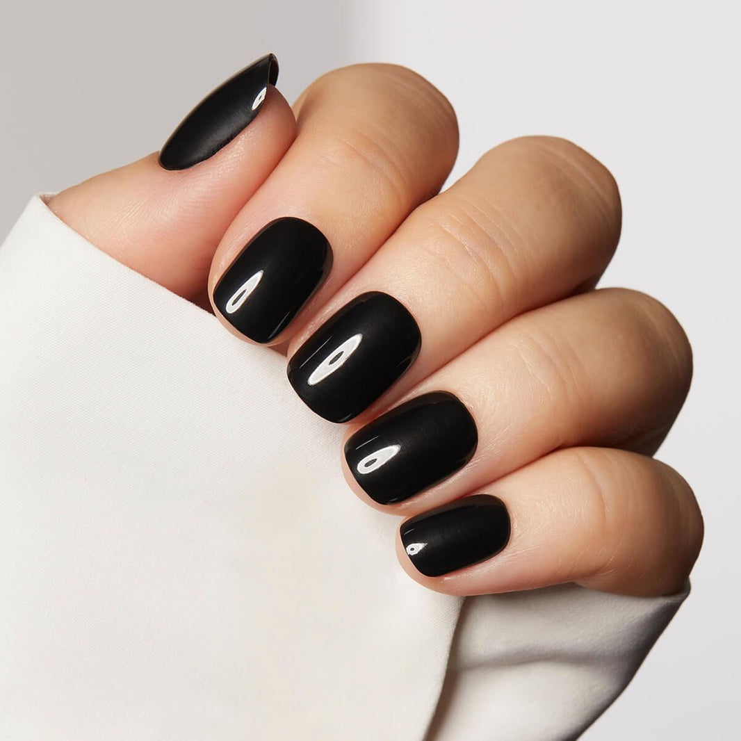 Press-On Naglar – Switch Nails