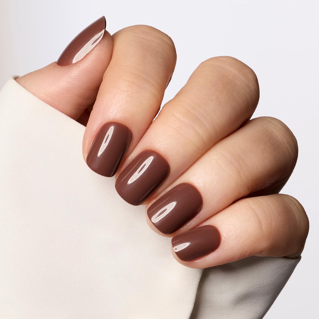 Square – Switch Nails