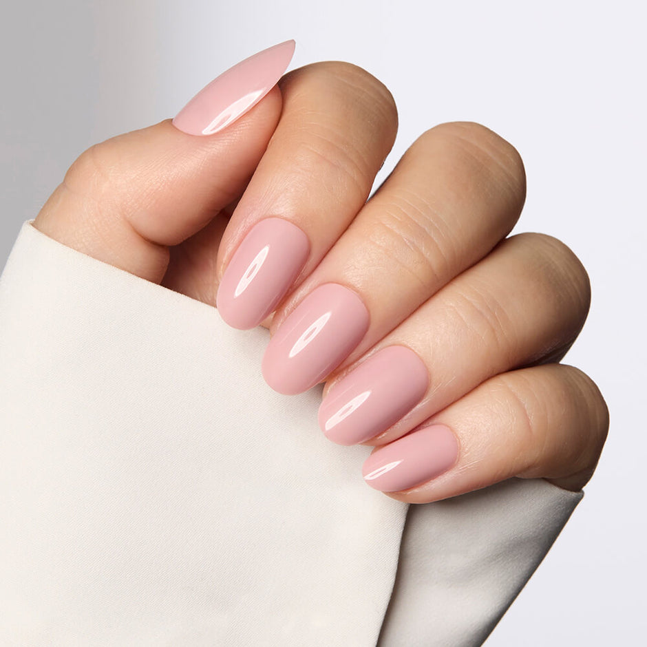 Oval – Switch Nails